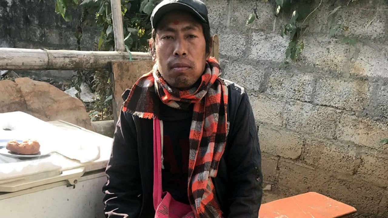 मजदूरको पीडाः ठेकेदार भागेपछि पाँच दिन भोकै हिँडेर घर