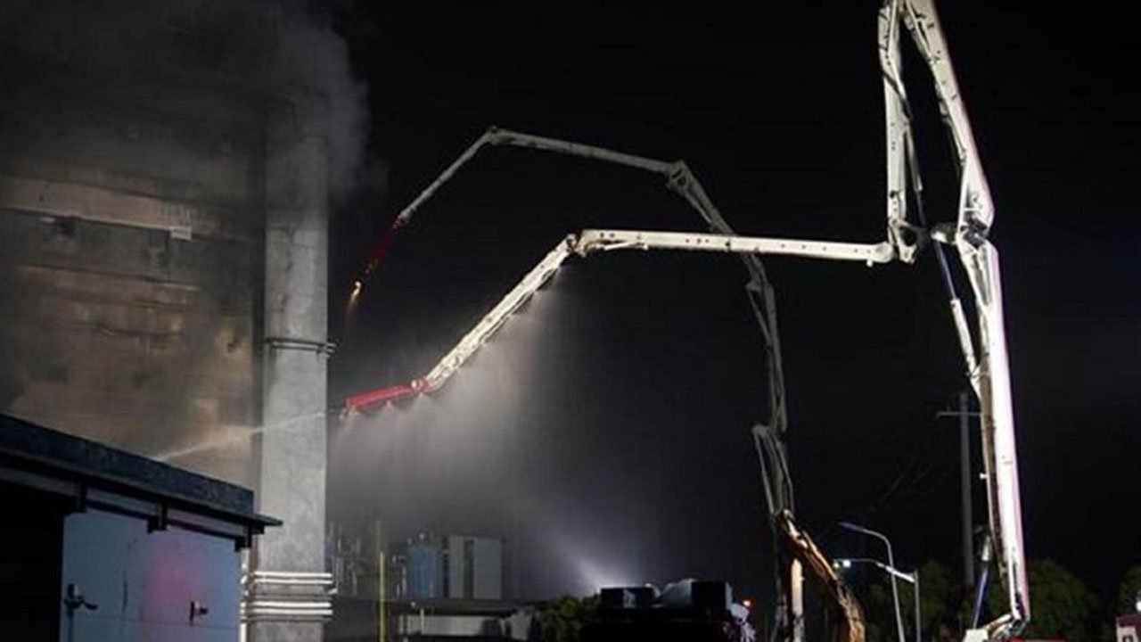 साङ्घाईको एक कारखानामा आगलागी, आठ जनाको मृत्यु